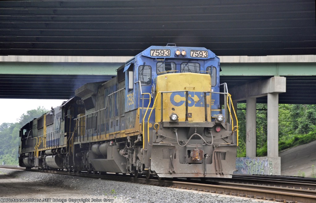 CSX 7593 (C40-8)